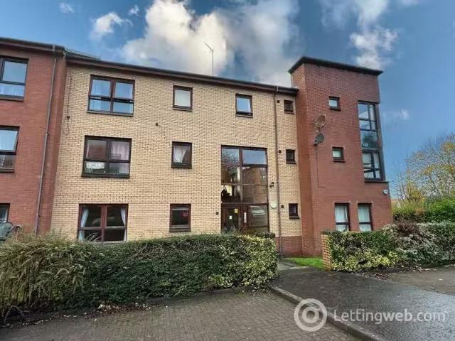 Deal! 2 BR Property to rent in Hopehill Gardens, Maryhill, Gla.