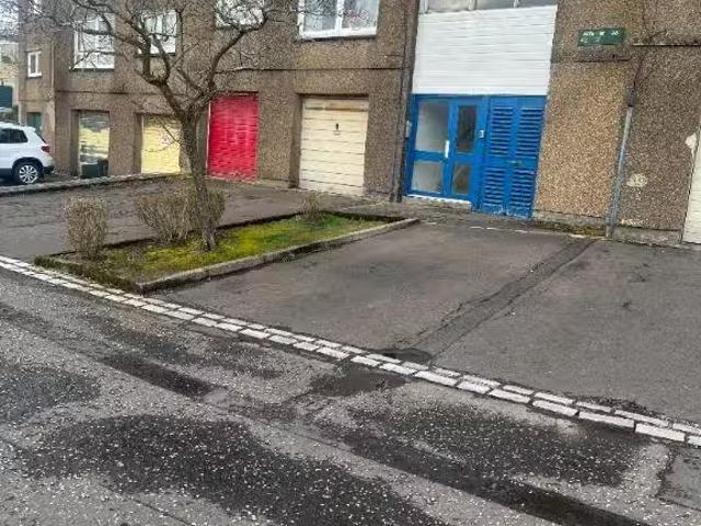 New 2 BR Property to rent in Lochinvar Road, Greenfaulds, Cumb.