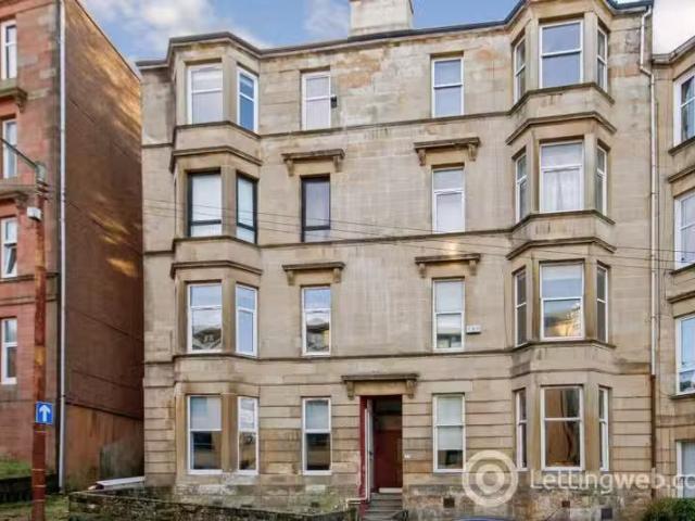 Deal! 2 BR Property to rent in Oban Drive, North Kelvinside, G.