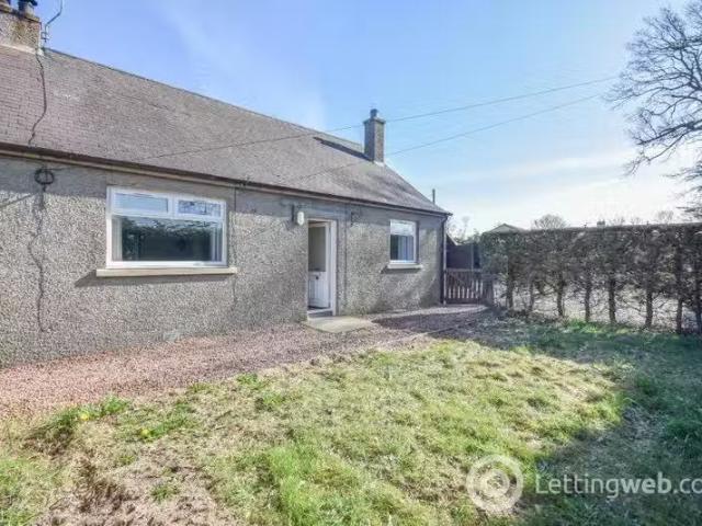 Deal! 2 BR Property to rent in Peebles Cottages, Arbroath, Ang.