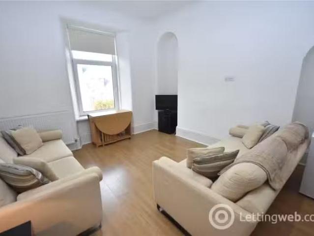 Rental! 2 BR Property to rent in Rosemount Place, Rosemount, A.