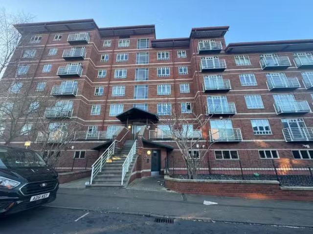 Unique 2 BR Queen Victoria Road, COVENTRY