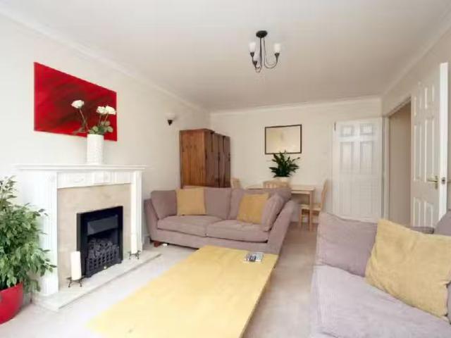 New 2 BR Tooley Street, London, SE1 2LA