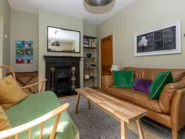 Cheap 2 BR Ufford Street