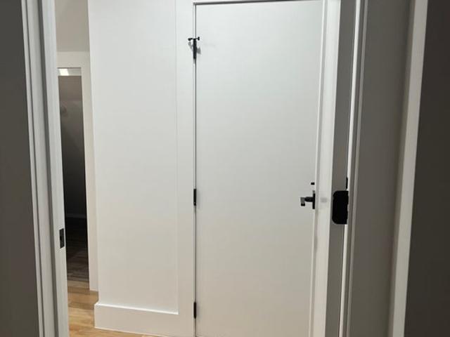 Nice 2nd Floor Room in Fresh Meadows