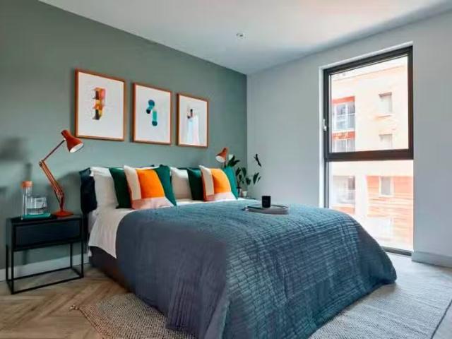 Rental! 3 BA 3 bedroom apartment for rent in 723 Rosewood, New.