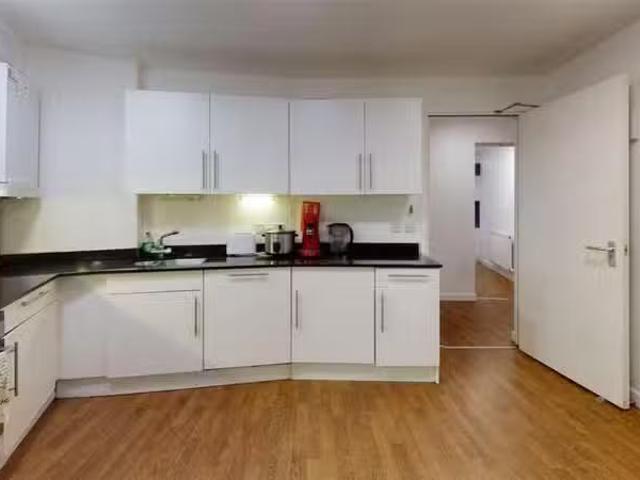 Just in! 3 BA 3 bedroom apartment for rent in 9 Pipe Lane Apar.
