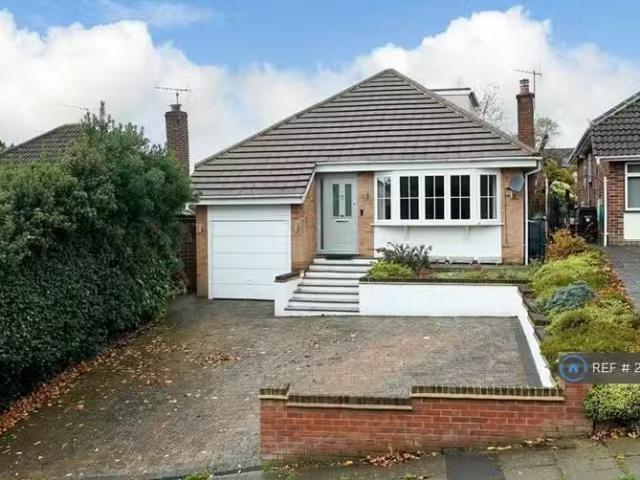 Nice 3 BA 4 bedroom detached house for rent in Butt Field View.