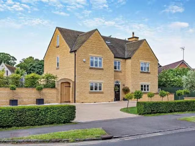 Unique 3 BA 5 bedroom Detached House to rent, Glapthorn Road.