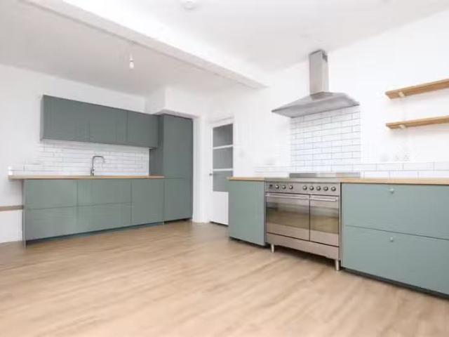Just in! 3 bedroom house for rent in Fairfield Park Road, Bath.
