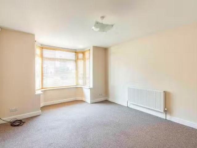 New 3 bedroom Mid Terrace House to rent, Wrightson Avenue, War.