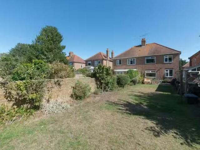 Rental! 3 bedroom property for rent in Wilfred Road, Ramsgate.