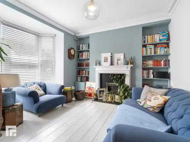 Nice 3 bedroom semi detached house for rent in Heol Isaf, Rady.