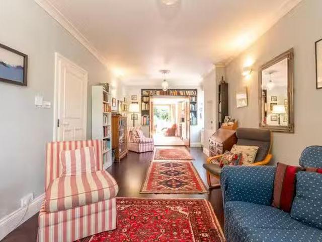 Just in! 3 BR Constitution Rise