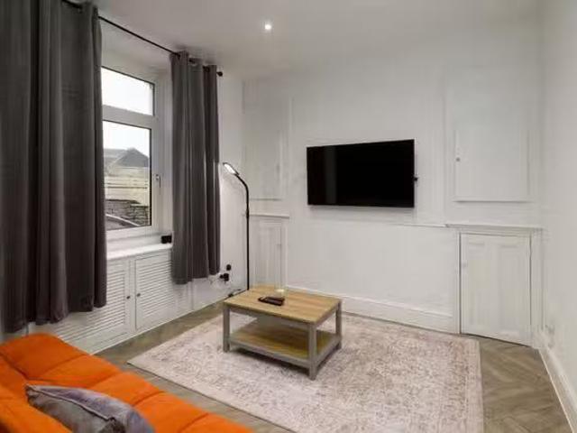 Rental! 3 BR Brook Street
