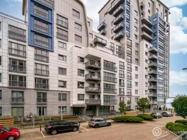 Charming 3 BR Property to rent in 9, Western Harbour Midway, E.