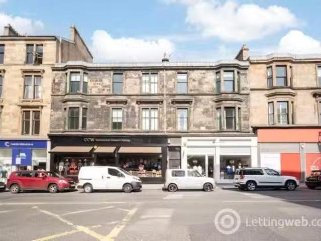 Cozy 3 BR Property to rent in Byres Road, West End, Glasgow