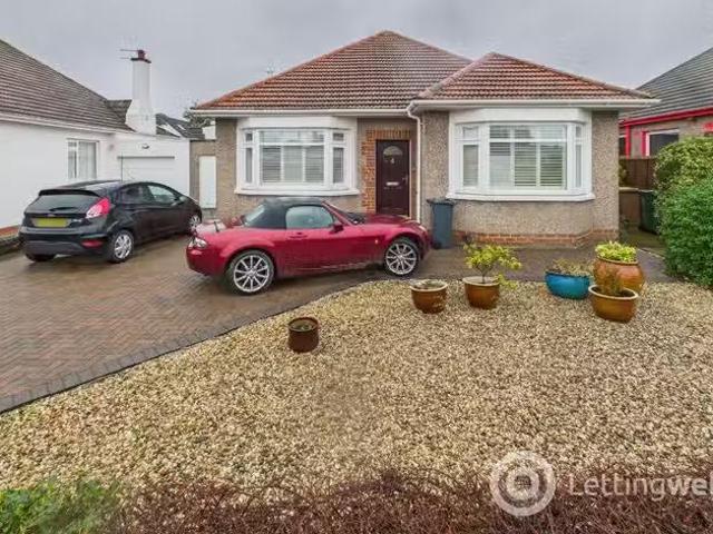 Unique 3 BR Property to rent in Cramond Terrace, Cramond, Edin.