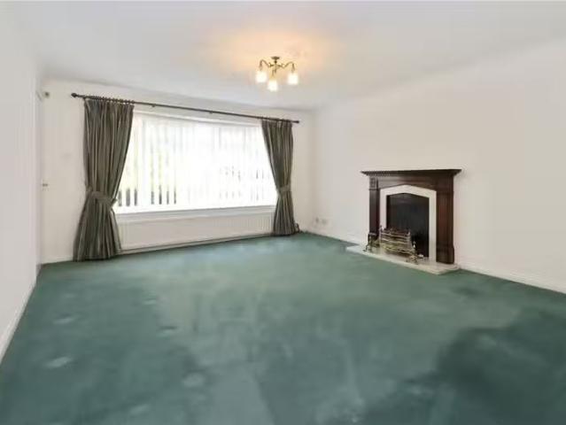 Cozy 4 bedroom Detached House to rent, The Cedars, Cedars Esta.