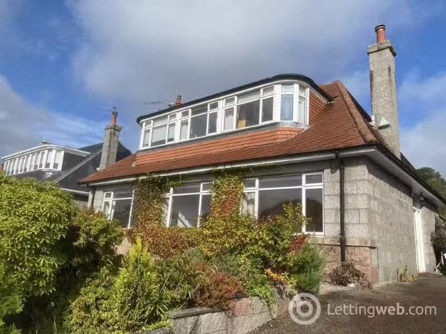 Charming 4 BR Property to rent in 18 Woodburn Avenue, Hazlehea.