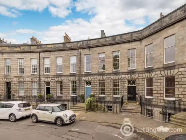 Unique 4 BR Property to rent in Claremont Crescent, New Town.