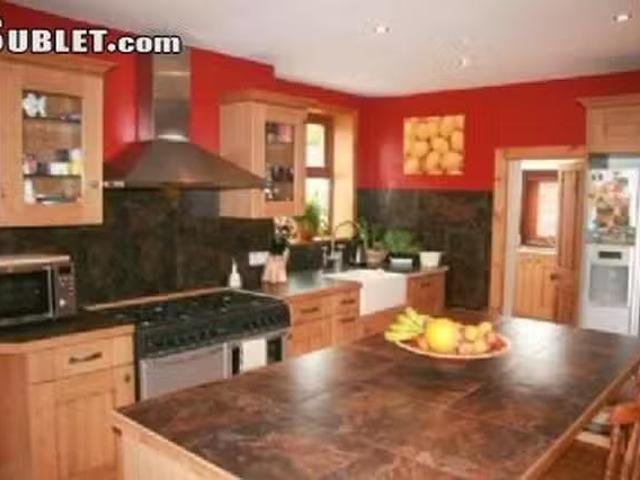 Deal! 4 Rooms House 4 bedrooms in Highland