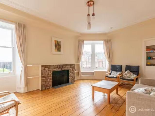 Rental! 5 BR Property to rent in Parkside Terrace, Edinburgh.