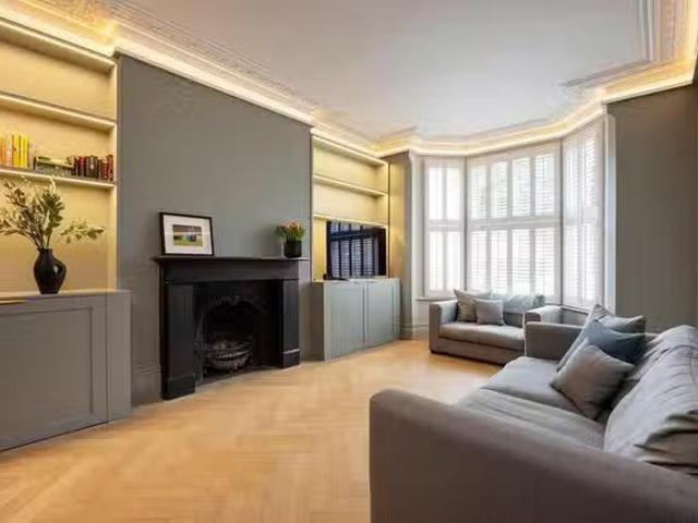 New 5 BR Temperley Road