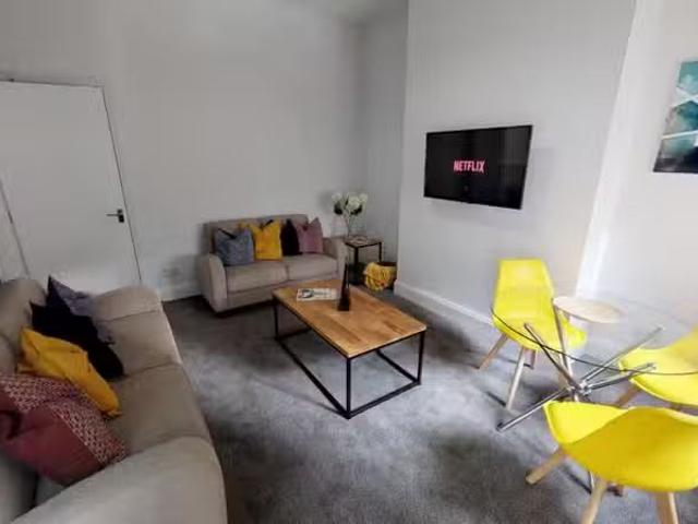 Unique 6 BA 7 bedroom house of multiple occupation for rent in.