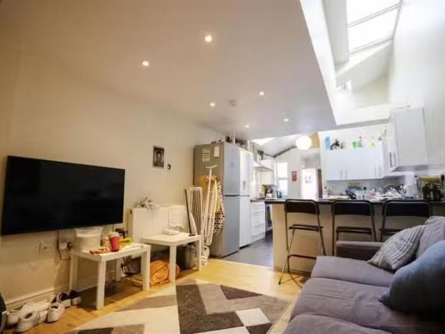 New 6 bedroom house for rent in Heeley Road, Birmingham, West.