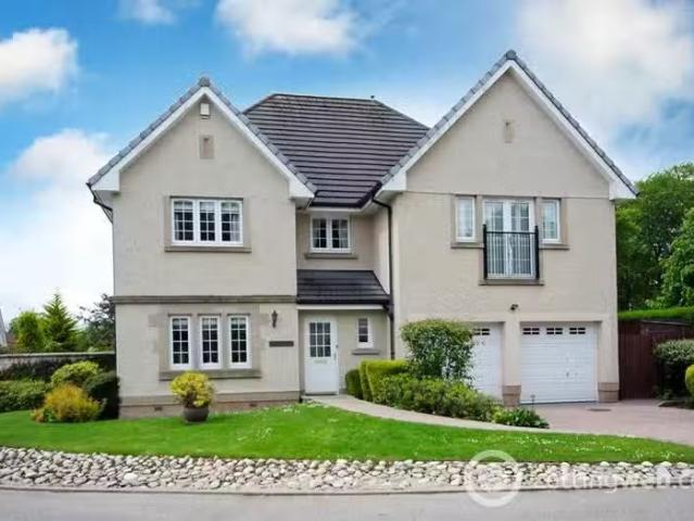 Nice 6 BR Property to rent in Queens Grove, Hazlehead, Aberdee.