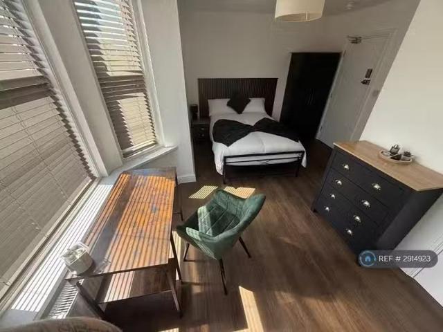 Rental! 7 BA 1 bedroom house share for rent in Barton Road, Do.