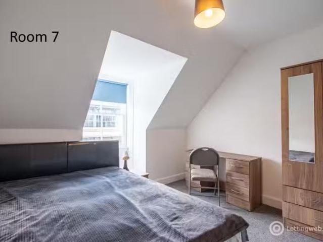 Unique 8 BR Property to rent in Haymarket Terrace, Edinburgh.
