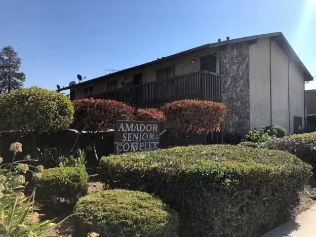 Nicely done apartment with brand new updates! 318 Amador St