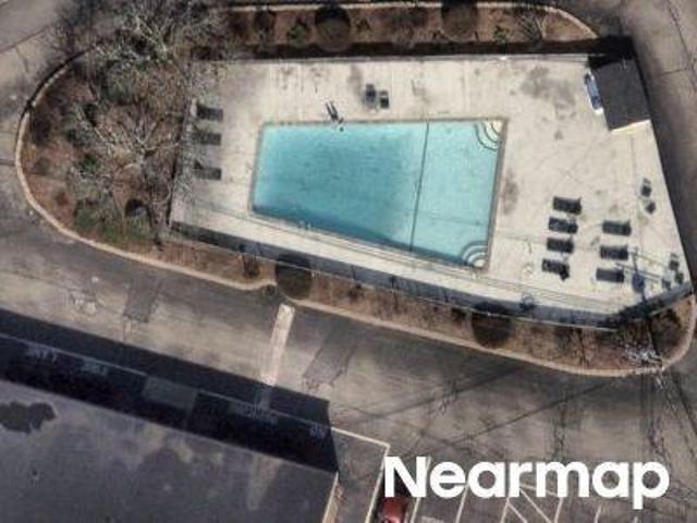 Nicholas Rd Apt D