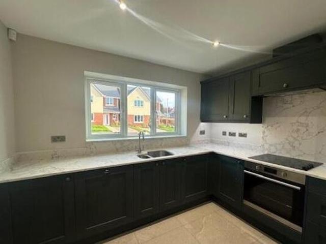 Nicholson Court, KIDDERMINSTER, DY10 4 bed property to rent £1,795 pcm £414 pw