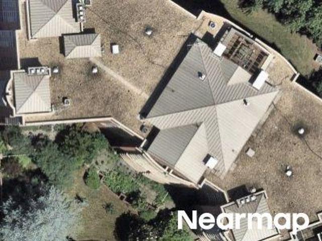 Nicholson Ln