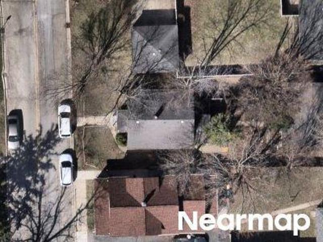 Nicholson St