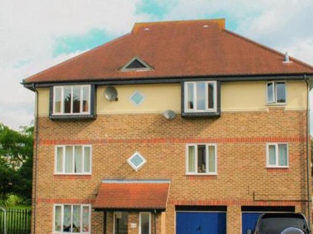 Nicholsons Grove, Colchester, 1 Bedroom Apartment