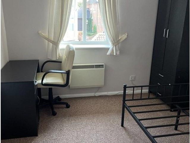 Nicholsons Grove, Colchester CO1, Room to rent, £750 pcm | PrimeLocation