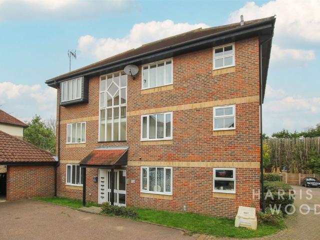 Nicholsons Grove, Colchester, Essex CO1, 1 bed flat to rent, £900 pcm | PrimeLocation