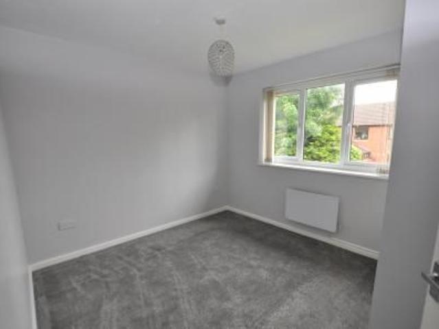 Nicklaus Close, Staffordshire, Burton upon Trent, DE14