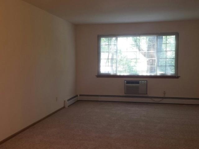 Nicolet Apartment Homes in Green Bay, WI 2 Bedroom Apartment for Rent at 221 Huth St, Green Bay, WI 54302