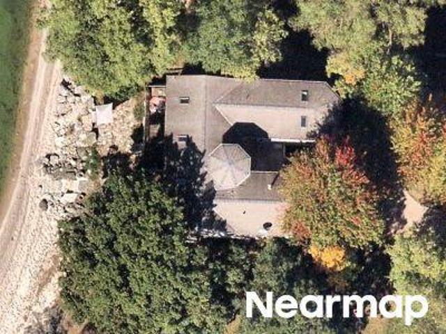 Nicolet Dr