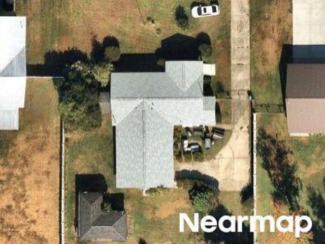 Nicole Ave