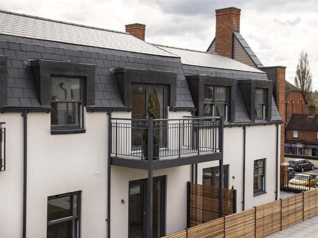Nightingale Walk, Farnham GU9, 2 bed flat to rent, £2,205 pcm | PrimeLocation
