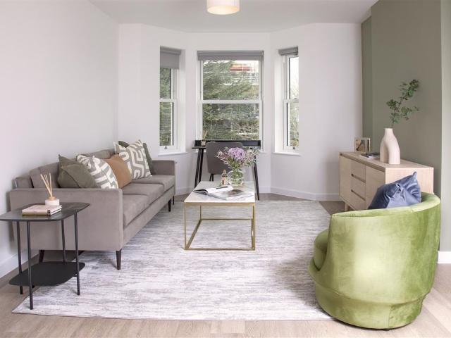 Nightingale Walk, Farnham, GU9