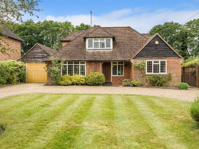 Nightingale Avenue, West Horsley, Leatherhead KT24, 4 bed property to rent, £3,700 pcm | PrimeLocation
