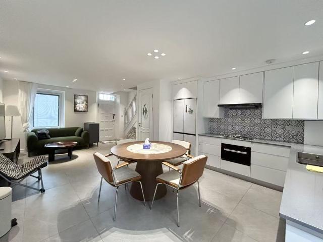 Nightingale Grove, London