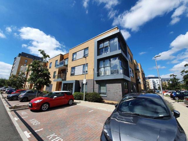 Nightingale House, Drake Way, Kennet. 2 bed apartment to rent £1,650 pcm £381 pw